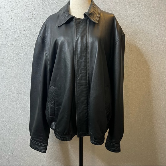 Jos. A. Bank | Jackets & Coats | Jos A Bank Leather Bomber Jacket L ...